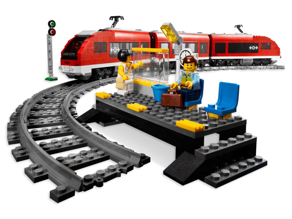 LEGO Passenger Train 7938 - Modular Brick